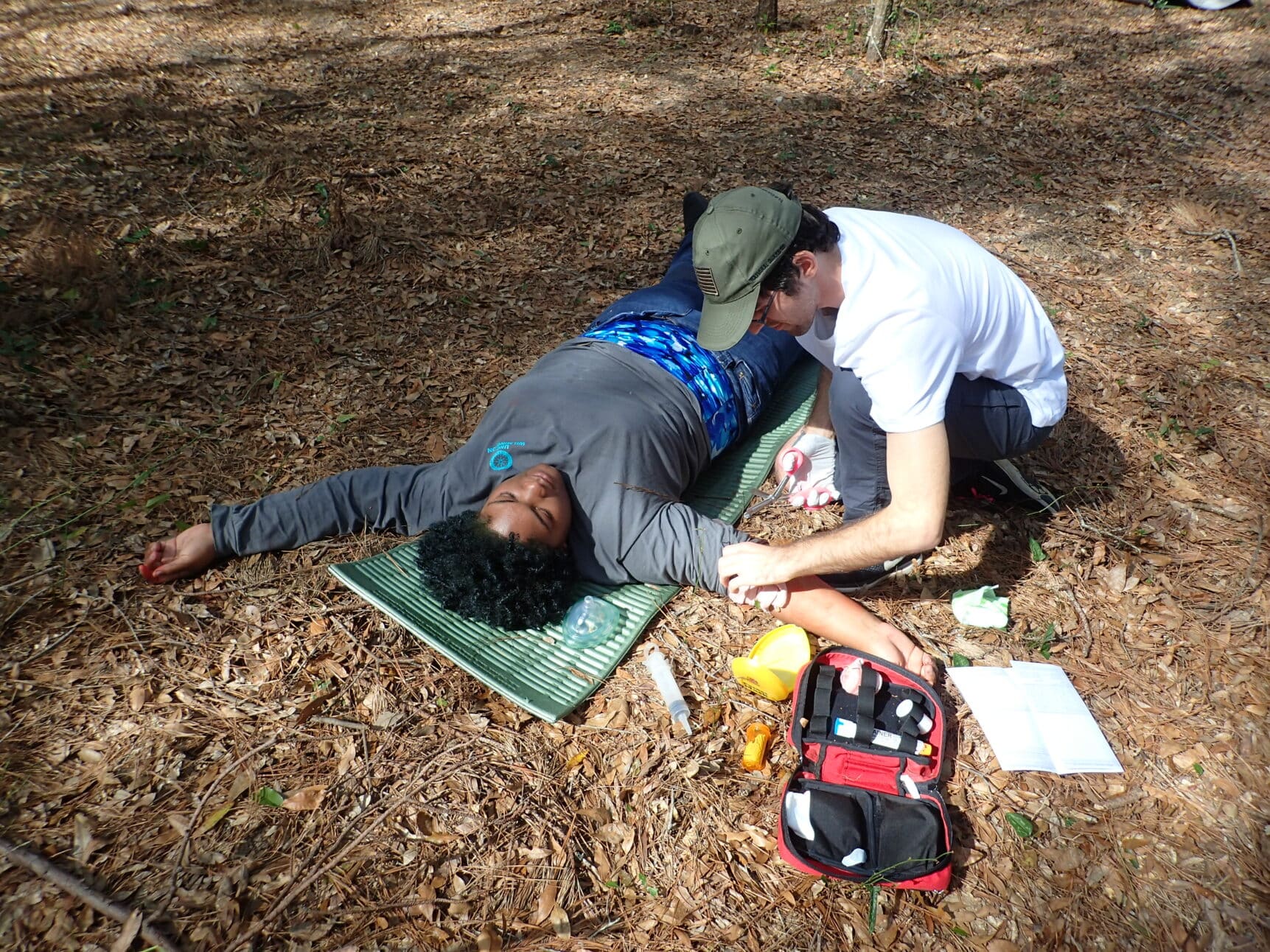 Wilderness First Aid: 2-Day WFA Hybrid Course - Oregon | NCOAE
